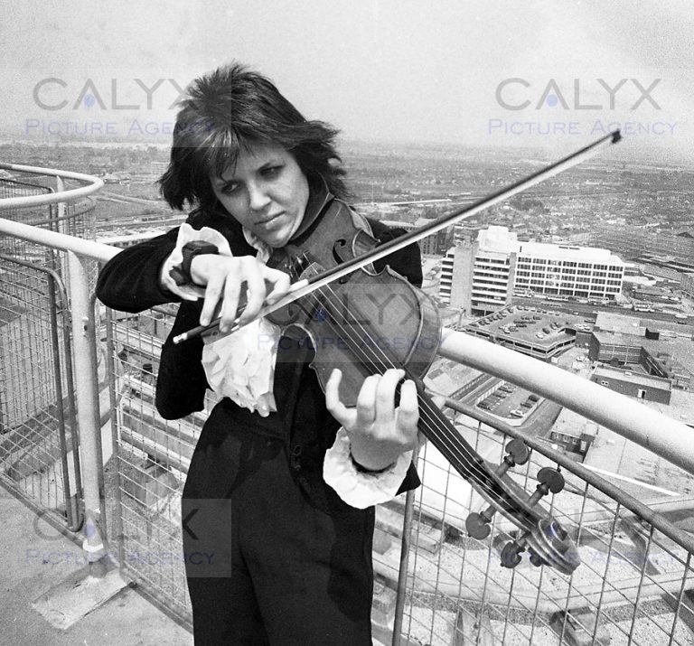 The Great Kat is from Swindon. - Calyx